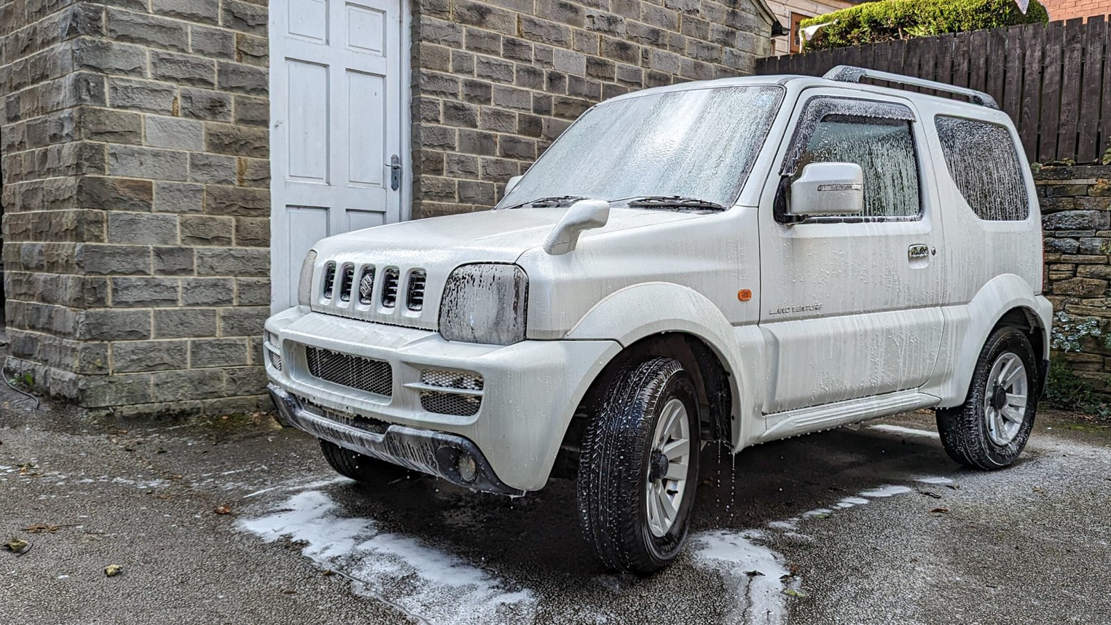 Jimny Land Venture Pearl White 2009 - MySuzuki | New Jimny | Car Sales ...